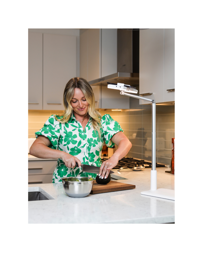 UNIQU® | Tools for Creators — Lights, Tripods & Phone Holders